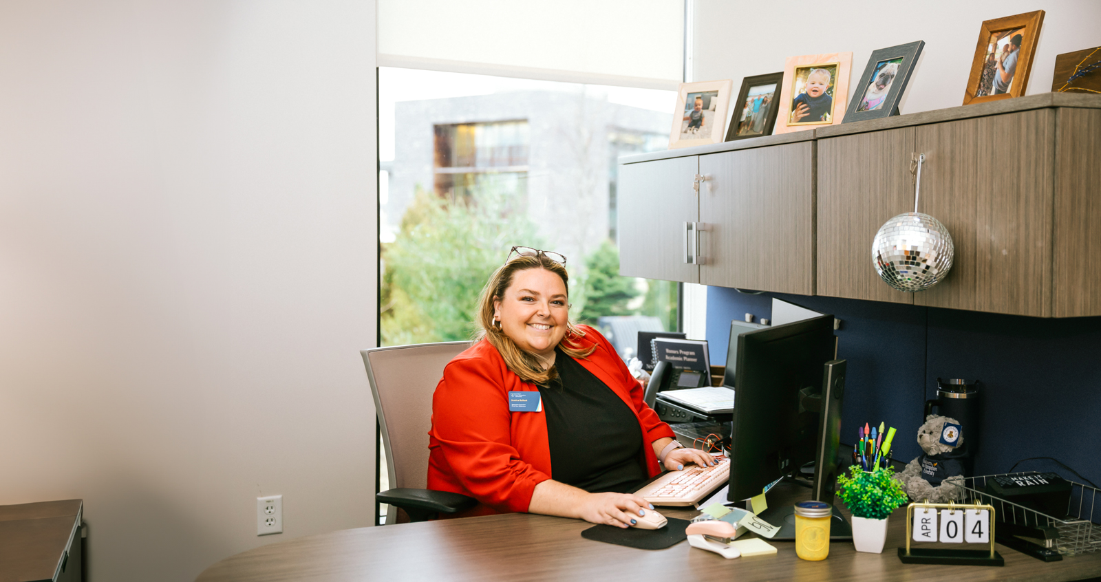 Customer Service & Student Support | SNHU Careers